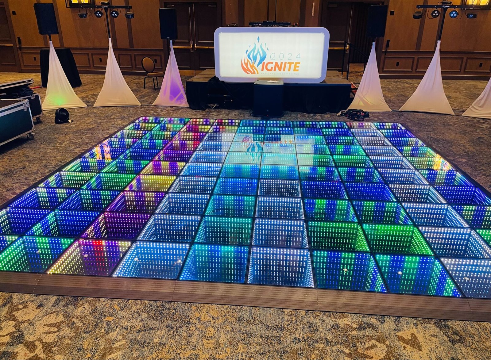 Dance Floors – Texastent